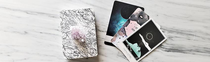 4 Simple Oracle Card Spreads: Intuitive Insights | Astrology Answers